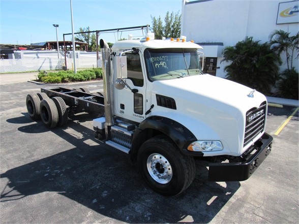 MACK Cab Chassis Trucks For Sale